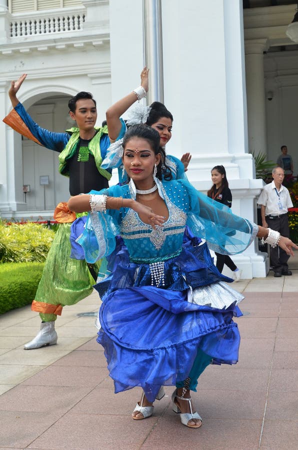 Indian Dancer Performs at the Istana, Singapore Editorial Photo - Image ...