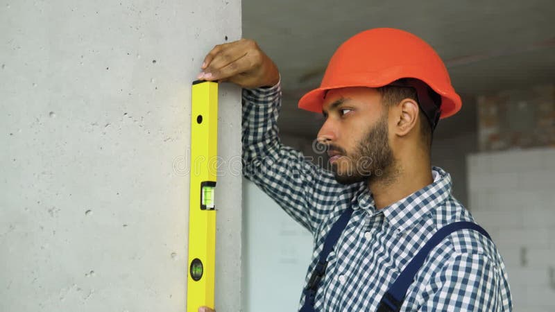 Indian Engineer Measures of the Vertical Deviation of the Wall. Bubble ...