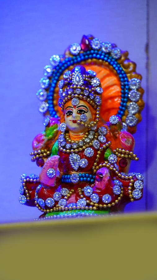 Dhana Lakshmi Devi Wallpapers