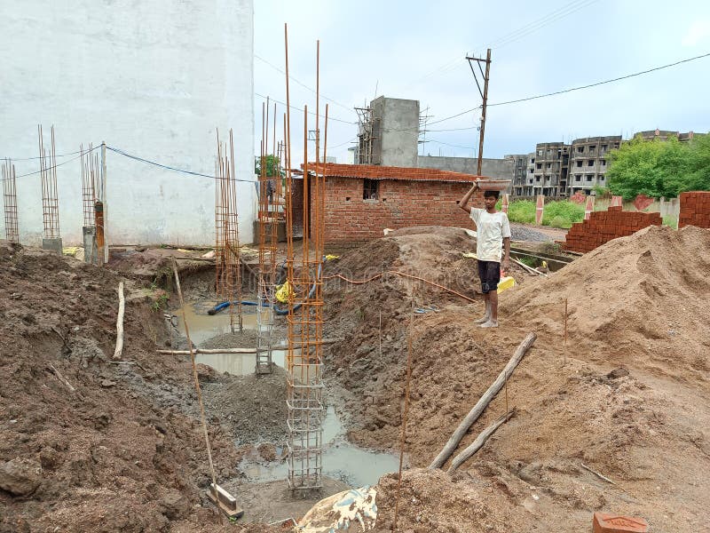 INDIAN LABOUR, BUILDING CONSTRUCTION Editorial Stock Image - Image of ...