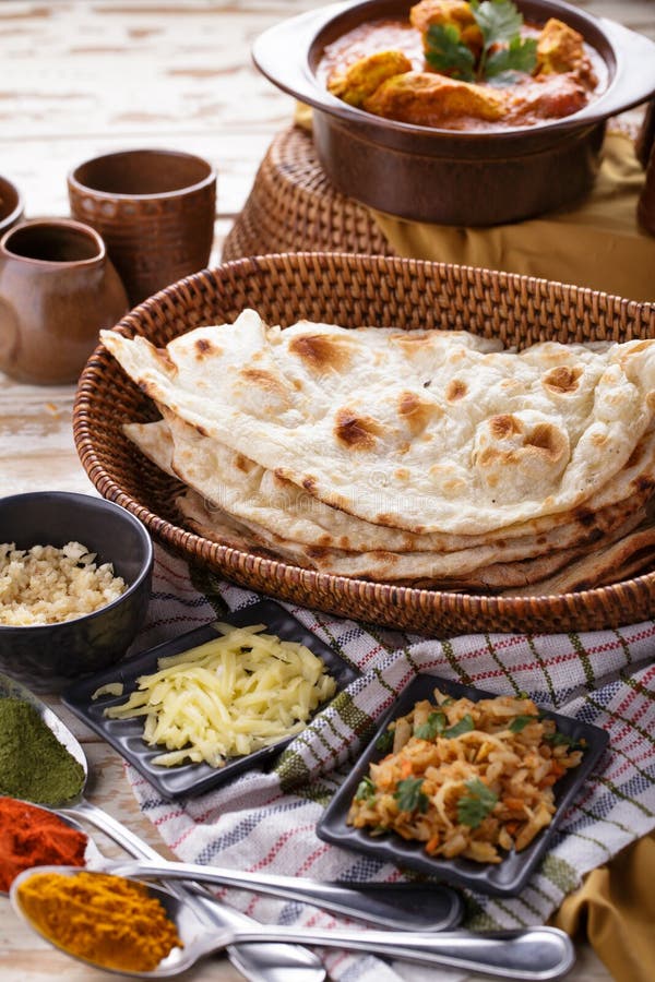 Indian Curry With Naan Bread Stock Photo - Image of cuisine, bread ...