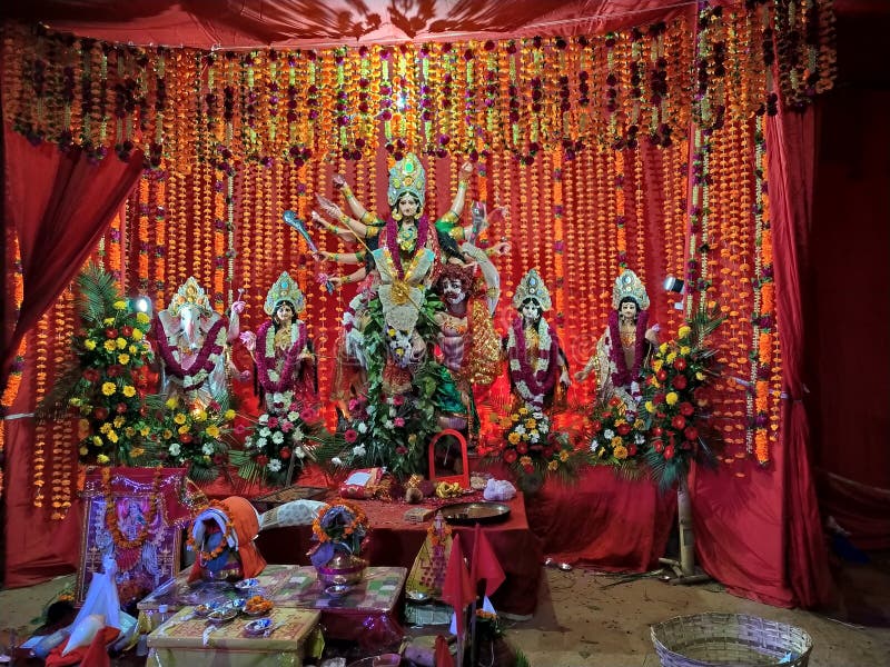 Indian pooja idol god town editorial photo. Image of indian - 173409401
