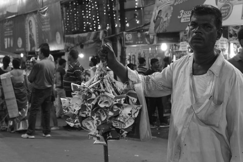 Indian Poor People Salling Paper Basi on Rood Editorial Stock Photo ...