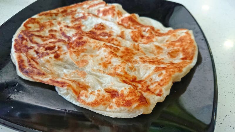 Indian Egg Roti Canai Prata with Curry Sauce Stock Photo - Image of ...