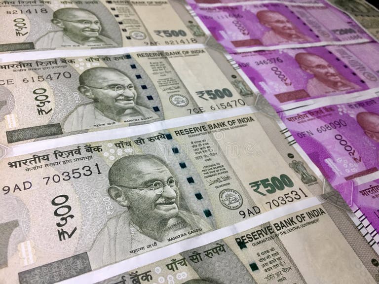 500 and 2000 Indian Rupee Currency Notes Editorial Stock Image - Image ...