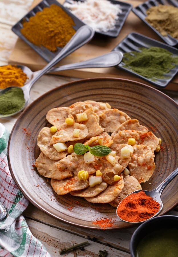 Chaat papri stock image. Image of papri, dahi, south - 13868595