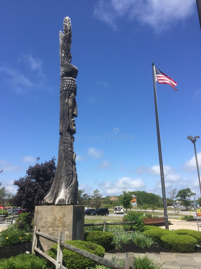 Indian Statue editorial stock image. Image of bridge - 21132499