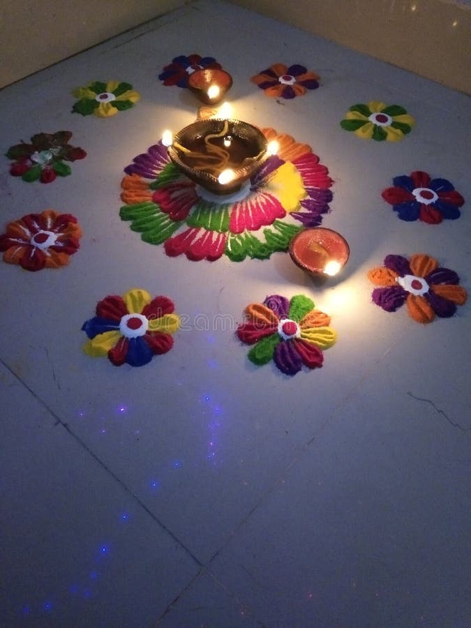 Simple Rangoli Designs With Diya