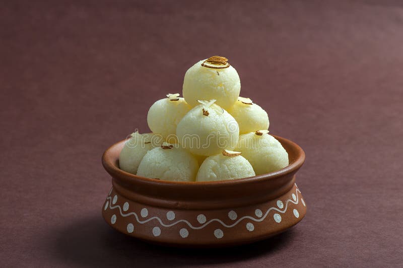 Indian Sweet - Rasgulla in Clay Pot Stock Image - Image of mawa ...
