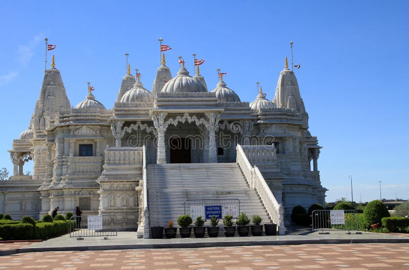 Indian Temple in Toronto editorial photography. Image of toronto - 92843162