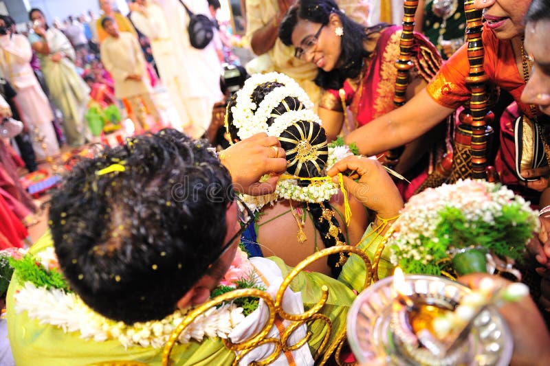 Indian Wedding - Tying Thali Editorial Stock Photo - Image of posing ...
