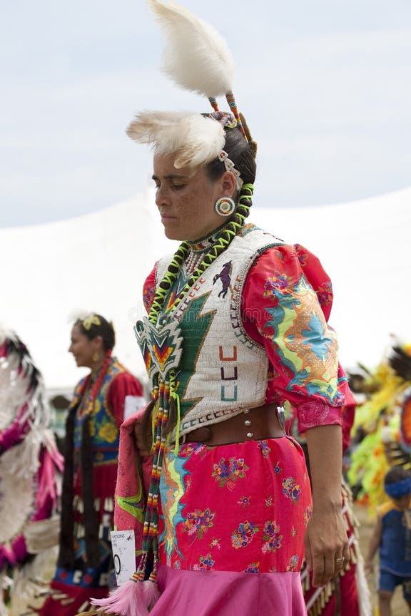 Indian woman editorial photo. Image of endurance, indigenous - 14612696