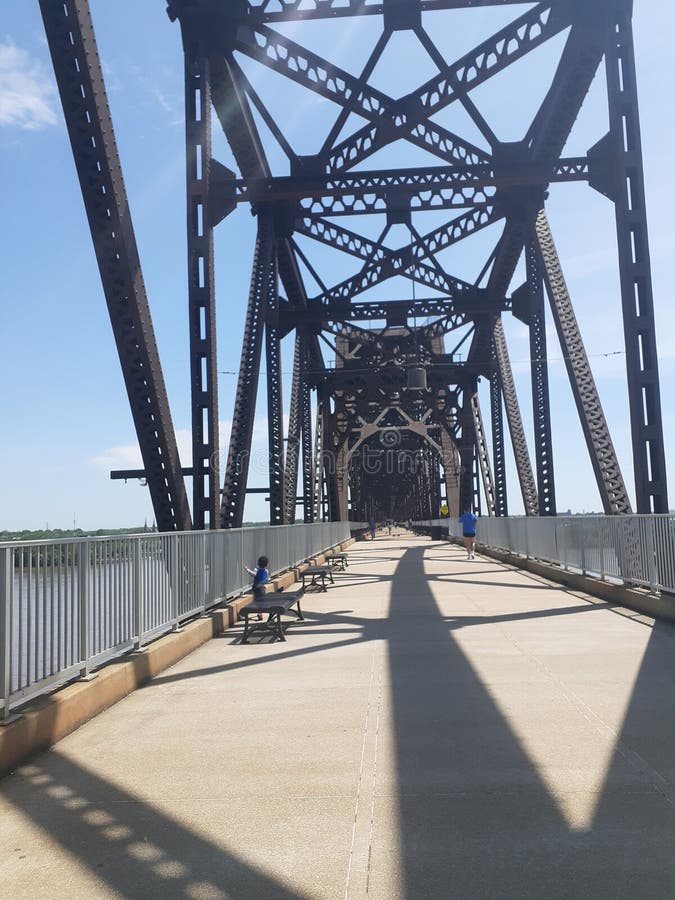 Indiana Bridge Walk editorial stock photo. Image of arch - 192240288