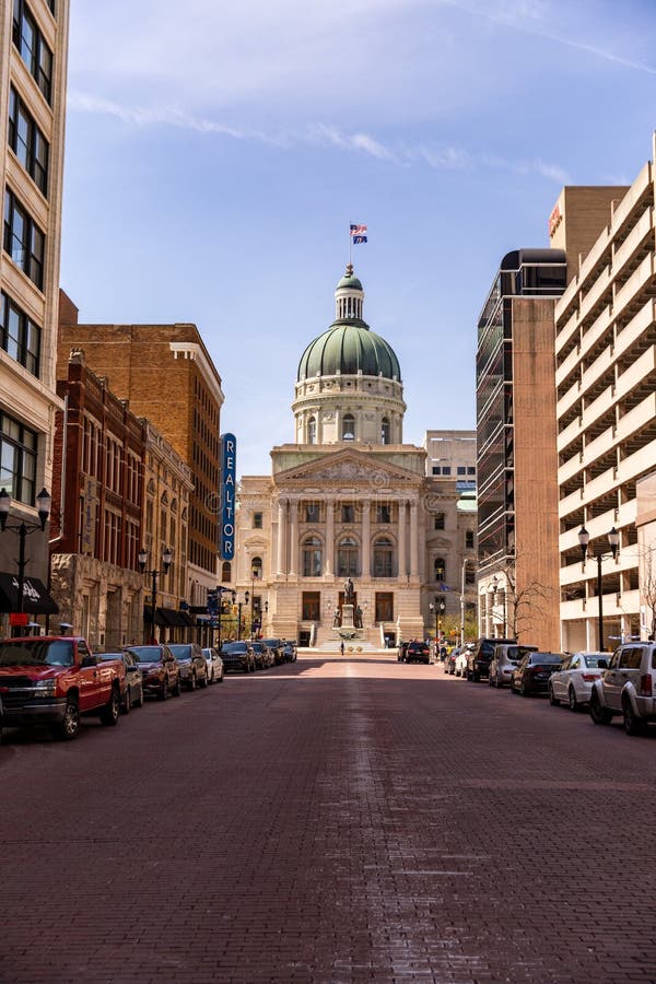 The Indiana State Soldiers and Sailors Monument Monument on Monument ...