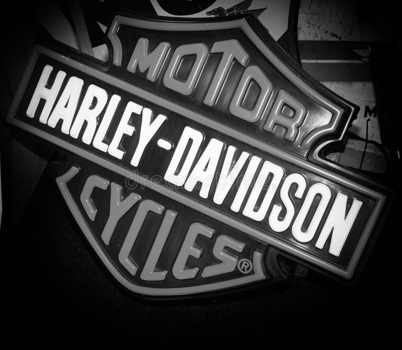 Harley Davidson Logo With Flames Wallpaper