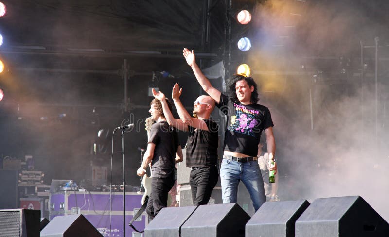 Indie / Rock Band Ash on Stage Editorial Stock Image - Image of raver ...