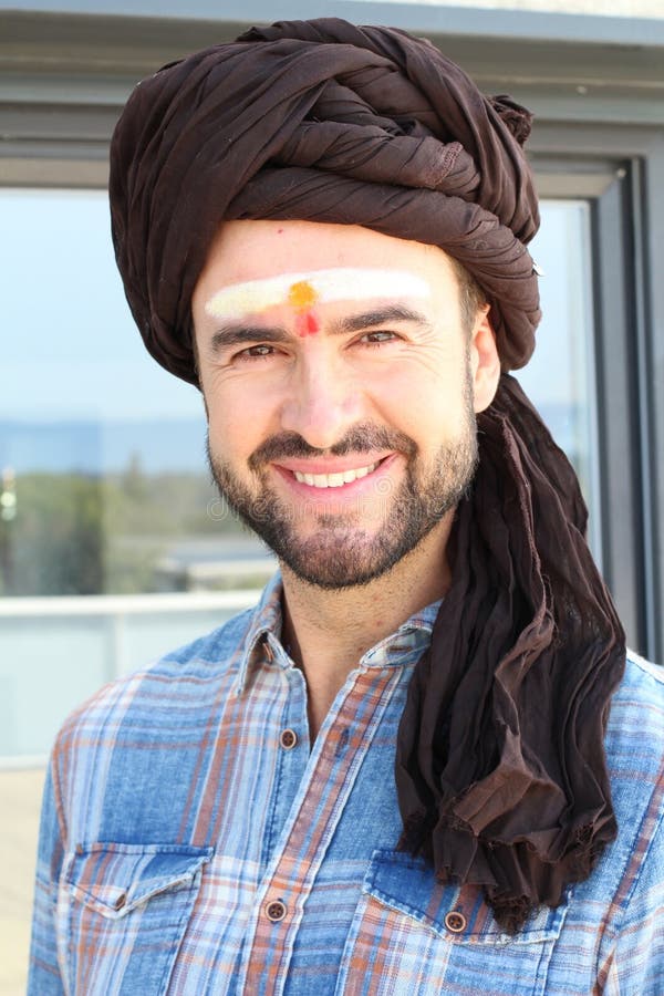 Indio Con Pintura De Chakra De Tercer Ojo Imagen de archivo - Imagen de ...