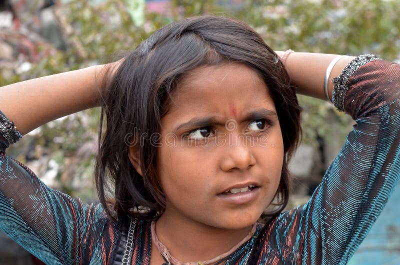 Indisch kind redactionele fotografie. Image of werf, indië - 29577837