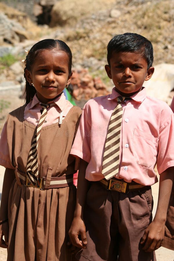 Indische Schulkinder redaktionelles stockfotografie. Bild von glücklich ...