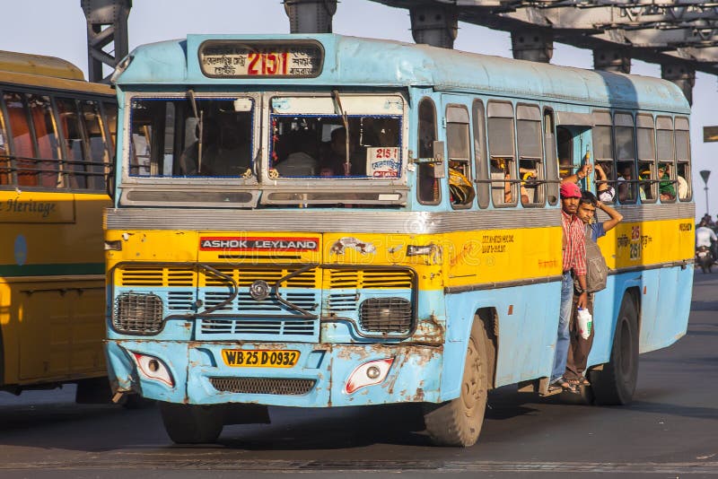 Indischer Bus redaktionelles stockfotografie. Bild von osten - 50056402