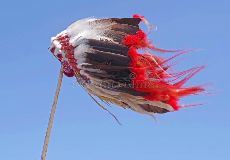Indischer Hut mit Federn stockbild. Bild von baumuster - 163666161