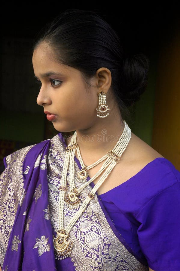 Indisk kvinna arkivfoto. Bild av kvinna, indien, saree - 5630824