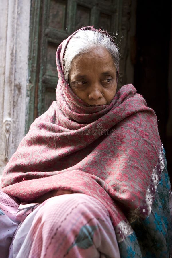 Indisk kvinna arkivfoto. Bild av kvinna, indier, traditionellt - 84799618