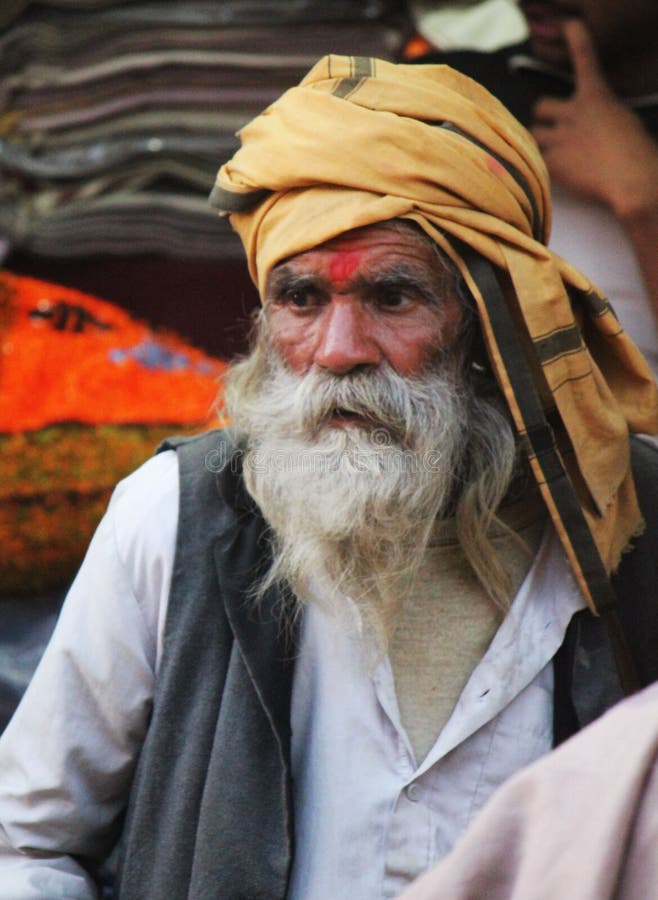 Indisk man med turbanen redaktionell arkivbild. Bild av tecken - 44372442