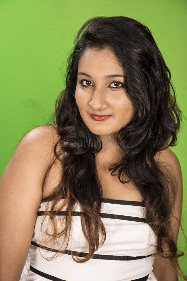 Indiska kvinnor fotografering för bildbyråer. Bild av studio - 59749615