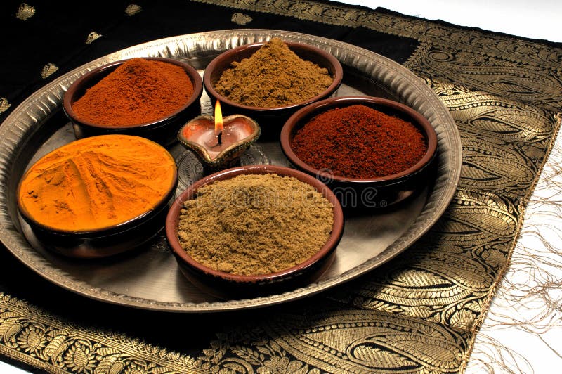 Indiska Torkade Kryddor fotografering för bildbyråer. Bild av ...