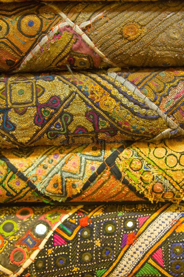 Indiska tyger arkivfoto. Bild av tyger, textilar, hantverkare - 44231694