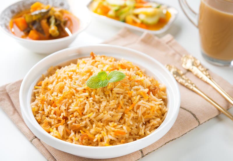 Biryani Ris Eller Pilaffris Arkivfoto - Bild av asiatisk, platta: 31984336