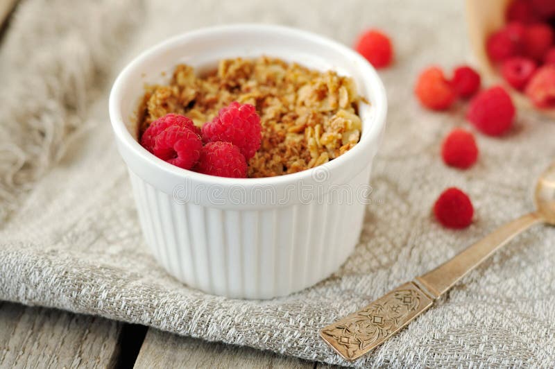 Individual Raspberry Banana Crumble Stock Photo - Image of bowl, mixed ...