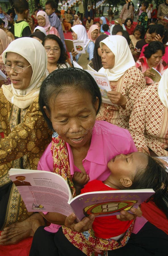 INDONESIA people editorial photo. Image of java, growing - 44086721