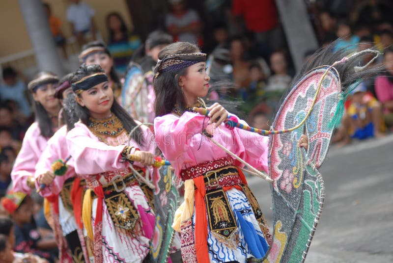 Indonesia Traditional Dance Editorial Photography - Image of surabaya ...