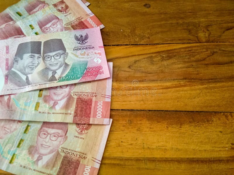 Indonesian Banknotes Worth 100000 Rupiah Stock Photo - Image of market ...