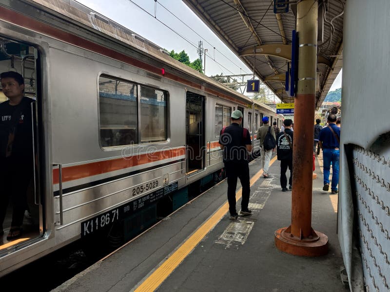 Indonesian Commuter Line Train at the Platform Editorial Image - Image ...