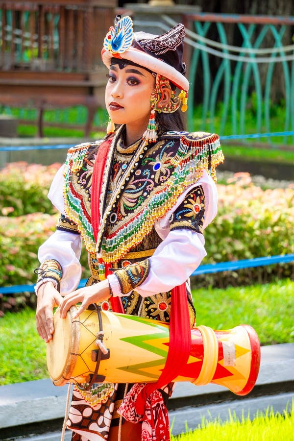 Indonesian Dancer Perform Reog Kendang Dance. Reog Kendang is One of ...