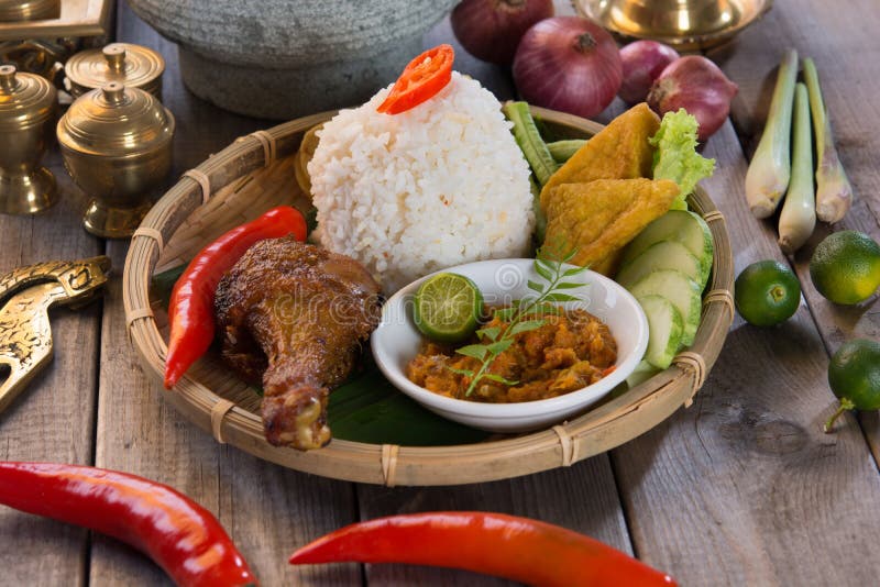 Indonesian Fried Chicken Rice Stock Photo - Image of appetizing, lunch ...