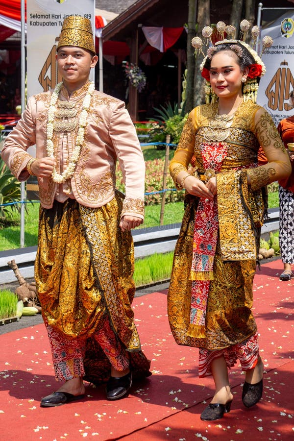 Indonesian with Javanese Traditional Costume Editorial Image - Image of ...