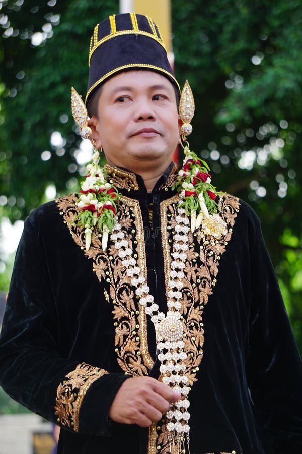 Indonesian with a Javanese Wedding Dress Editorial Stock Photo - Image ...