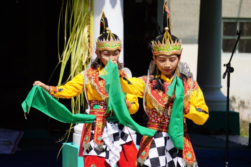 Indonesian Perform Jaranan Pegon Dance Editorial Image - Image of ...