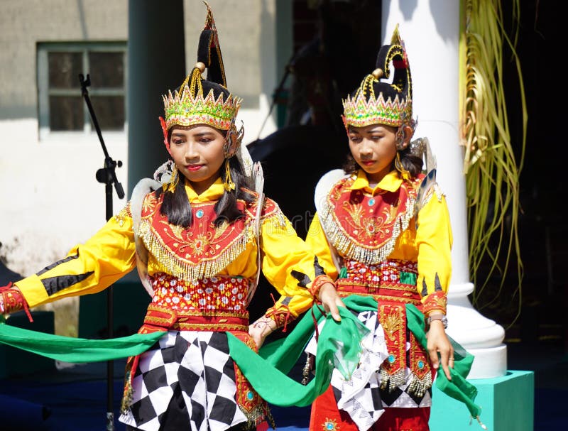 Indonesian Perform Jaranan Pegon Dance Editorial Stock Photo - Image of ...