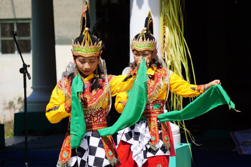 Indonesian Perform Jaranan Pegon Dance Editorial Image - Image of ...