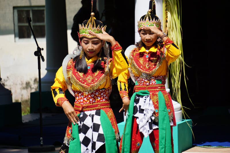 Indonesian Perform Jaranan Pegon Dance Editorial Stock Image - Image of ... Indonesian Perform Jaranan Pegon Dance Editorial Stock Image - Image of ...