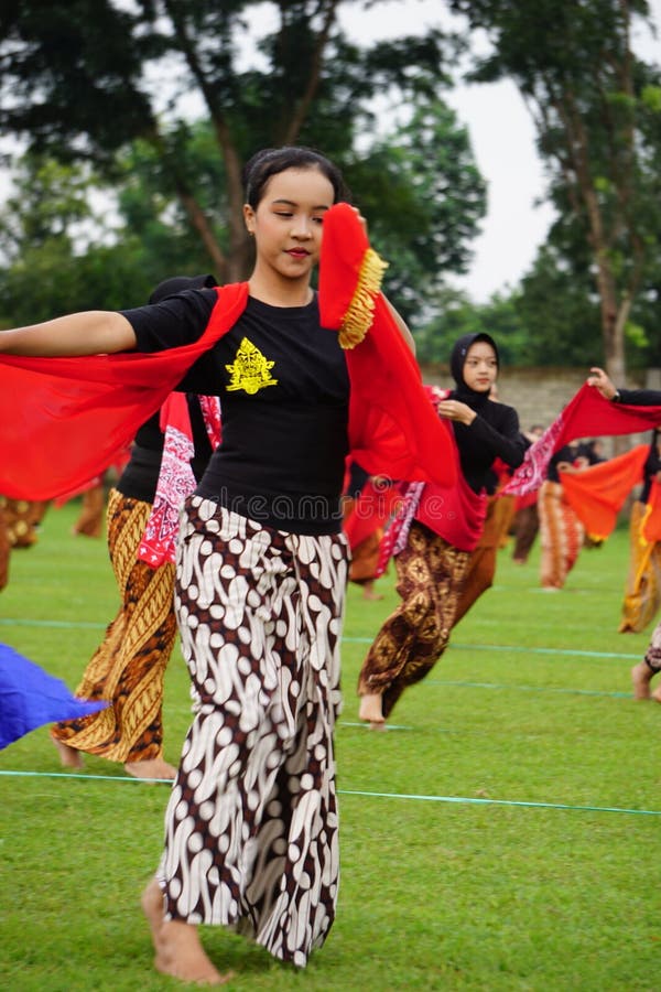 Indonesian Performing Jaranan Dance (kuda Lumping, Kuda Kepang) Dance ...