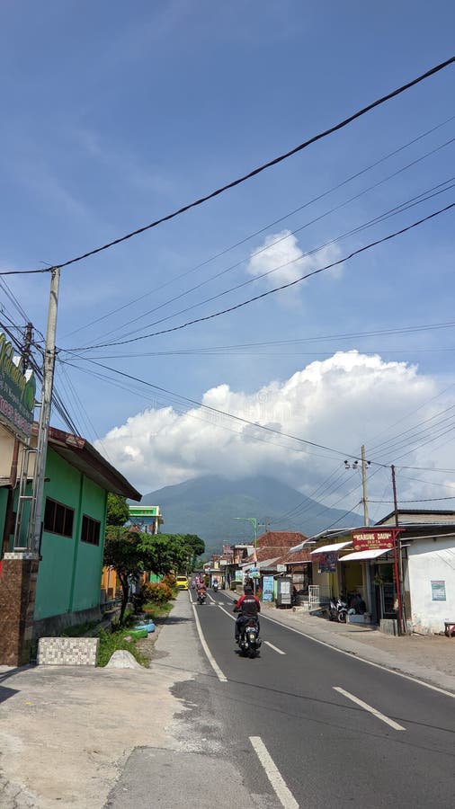 695 Indonesian Village Road Stock Photos - Free & Royalty-Free Stock ...