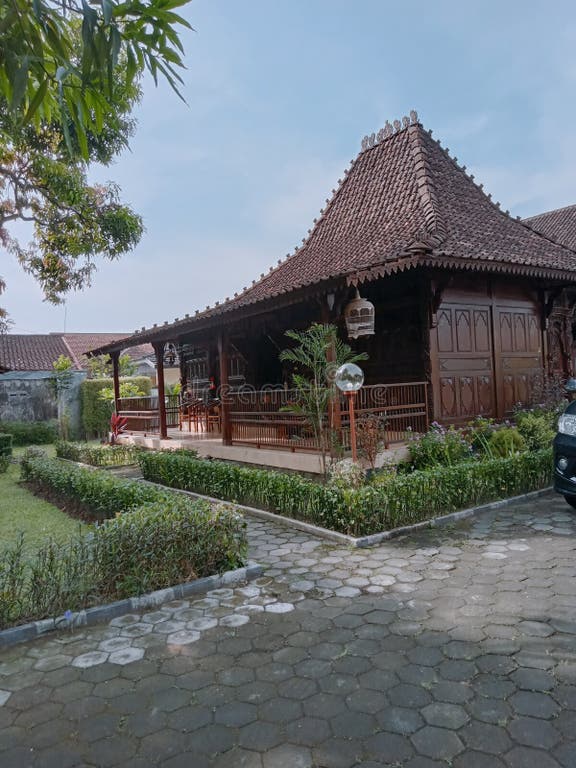 Indonesian Traditional House, Central Java, Natural JOGLO Stock Photo ...