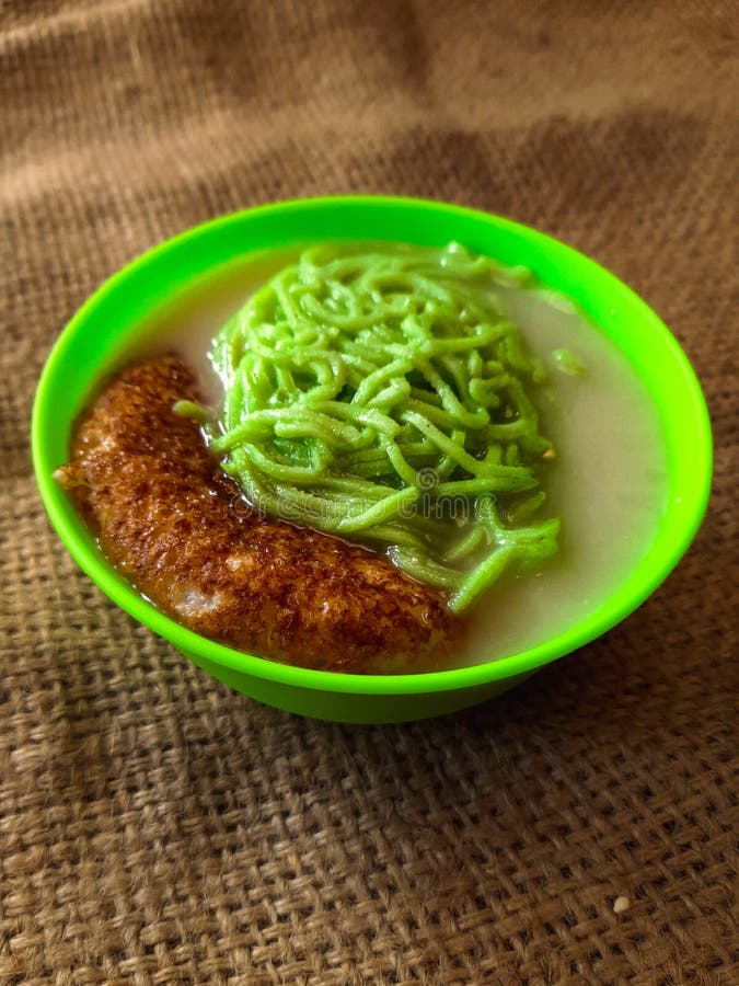 Indonesianos Chamam De Bolo Serabi. Alimentos Tradicionais Foto de ...