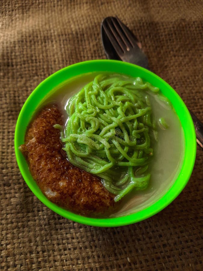 Indonesianos Chamam De Bolo Serabi. Alimentos Tradicionais Foto de ...